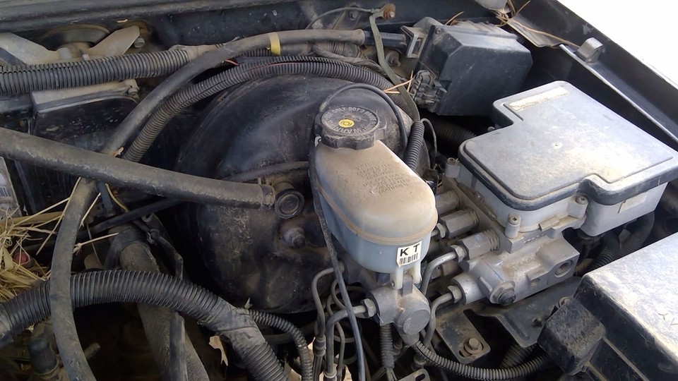 1998-2000 S10 Blazer Power Brake Booster With Master Cylinder Pair Set ...