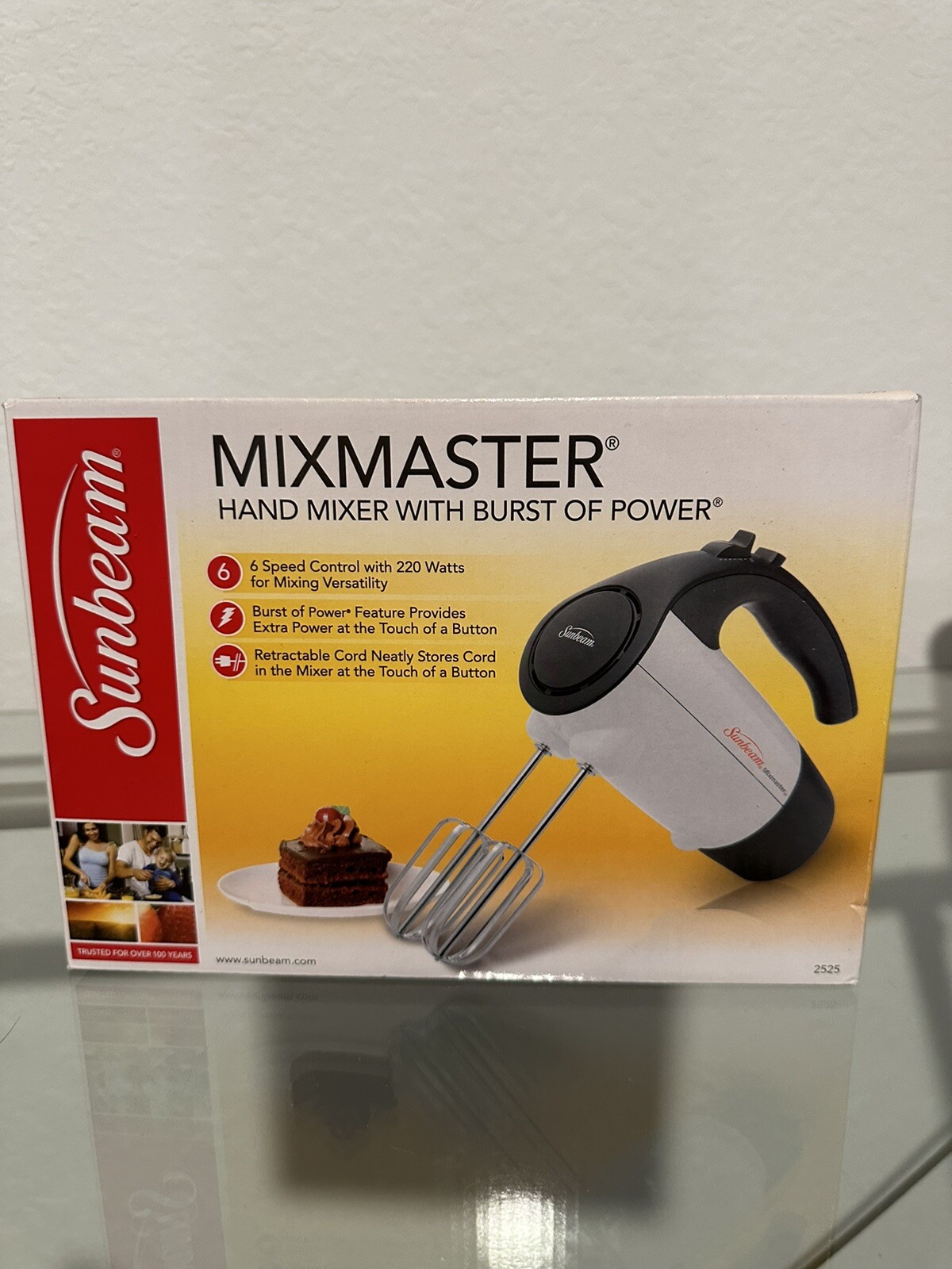 Sunbeam 2525 220-Watt 6-Speed Retractable Cord Hand Mixer WHITE for ...