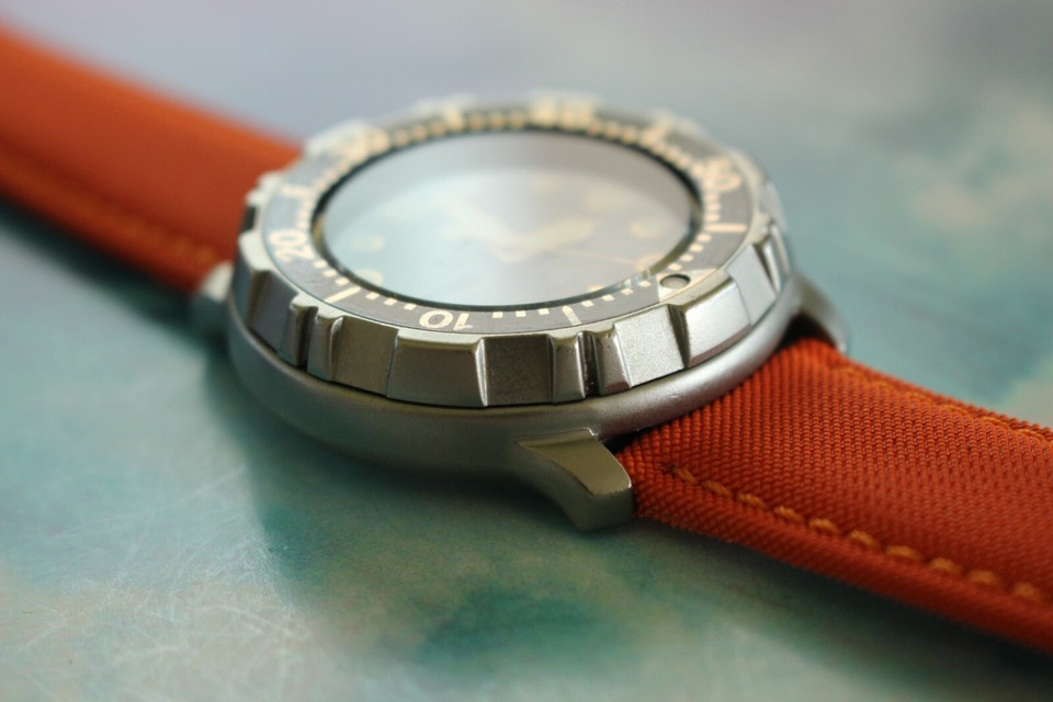 CITIZEN 300M BLACK DIAL TITANIUM DAY DATE YELLOW STRAP PRO DIVER WATCH ...