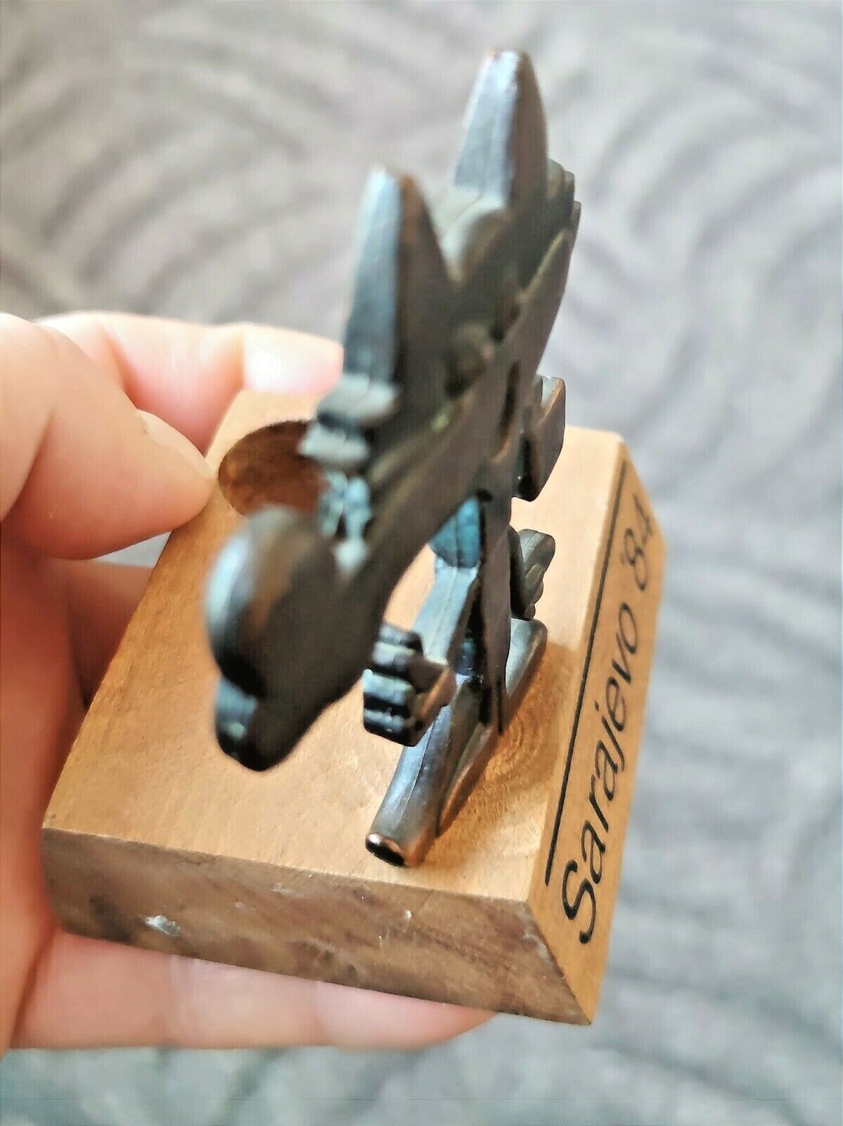 🔴OLYMPIC 1984 SARAJEVO, VUCHKO Mascot Metal figure on the pedestal of ...