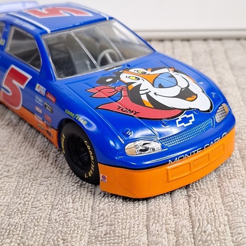 Terry Labonte #5 Frosted Flakes Monte Carlo 1995 Nascar 1/24 DieCast No ...