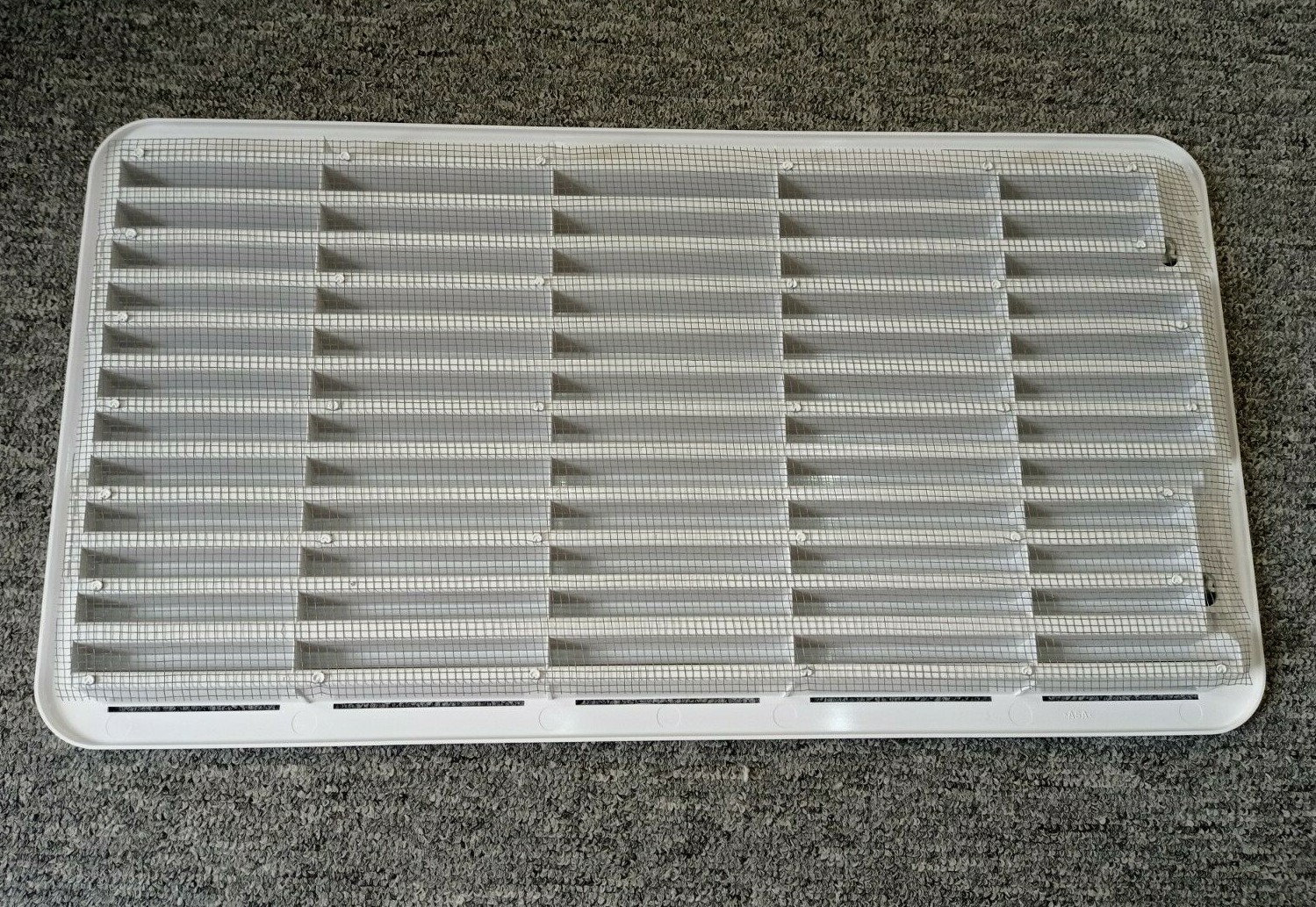 Dometic Fridge Vent FRONT GRILLE LS300 White 518 x 279mm For Caravan ...