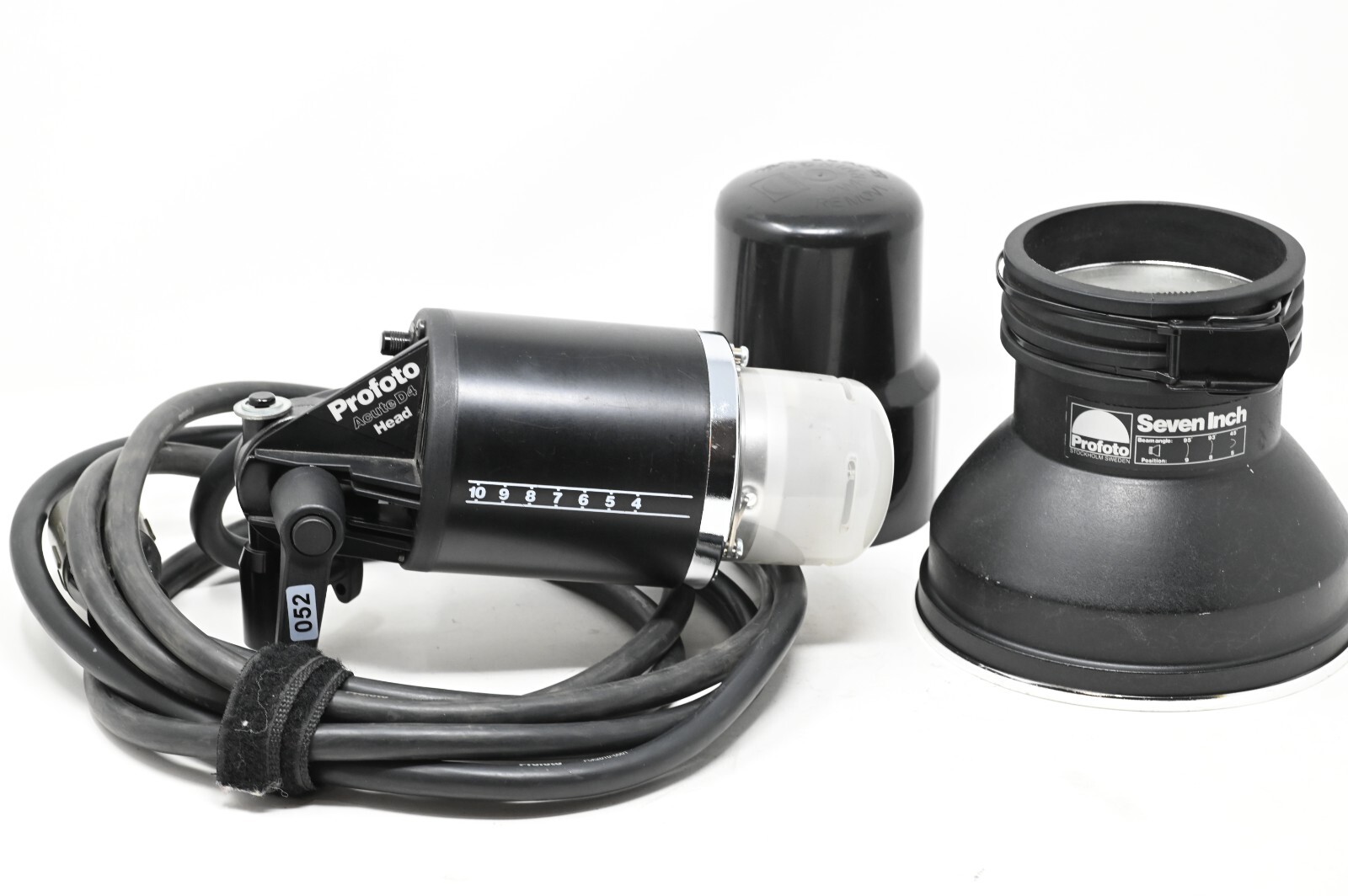 Profoto Acute2 D4 Head Lamphead w/ Profoto Seven Inch 45-95 Reflector ...