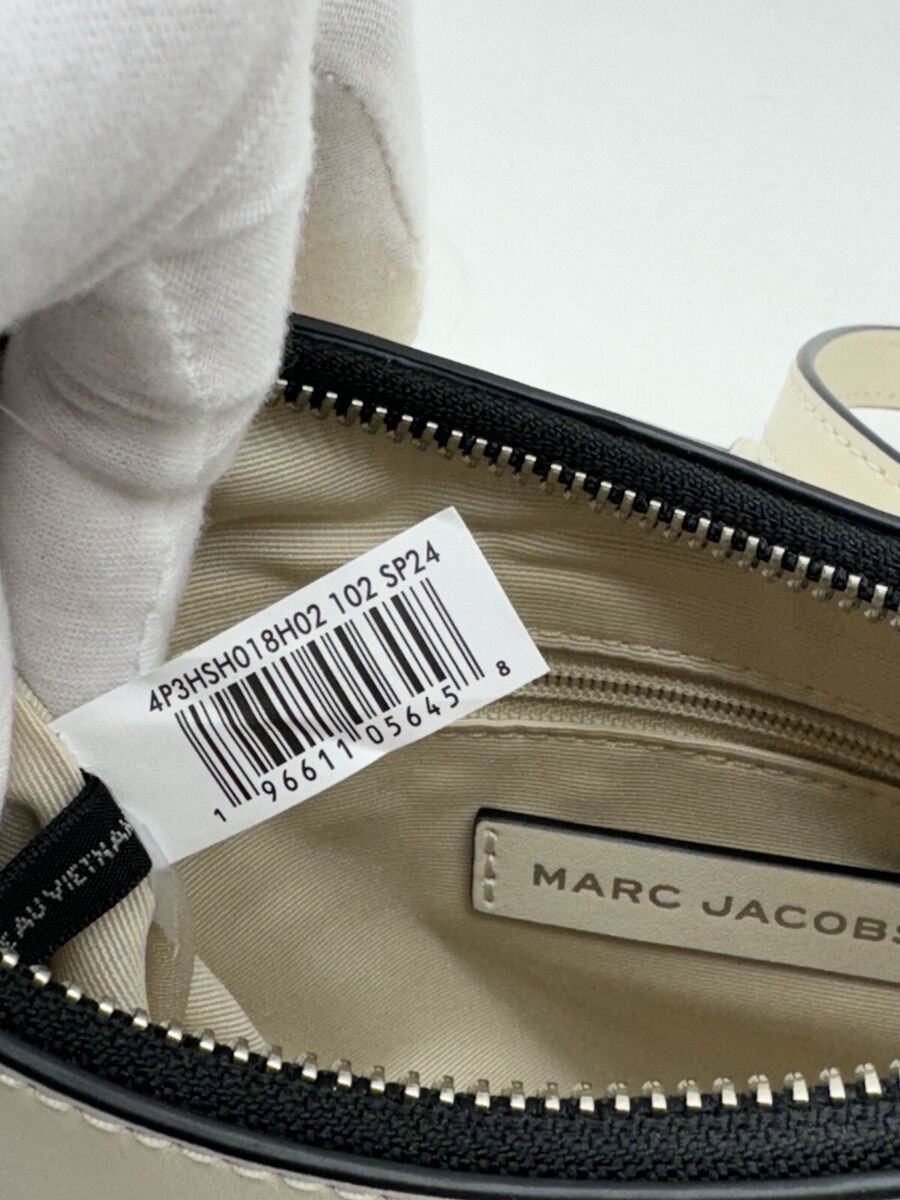 Marc Jacobs New Smal Marshm Leather Hobo Bag With Crossbody Marc Jacobs New Smal Marshm Leather Hobo Bag With Crossbody