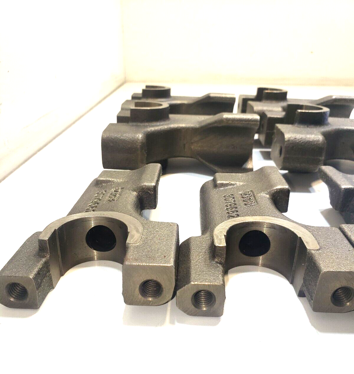 Rocker Arm Assembly Brackets Level Support M11 Cummins 3079662 3079661 ...