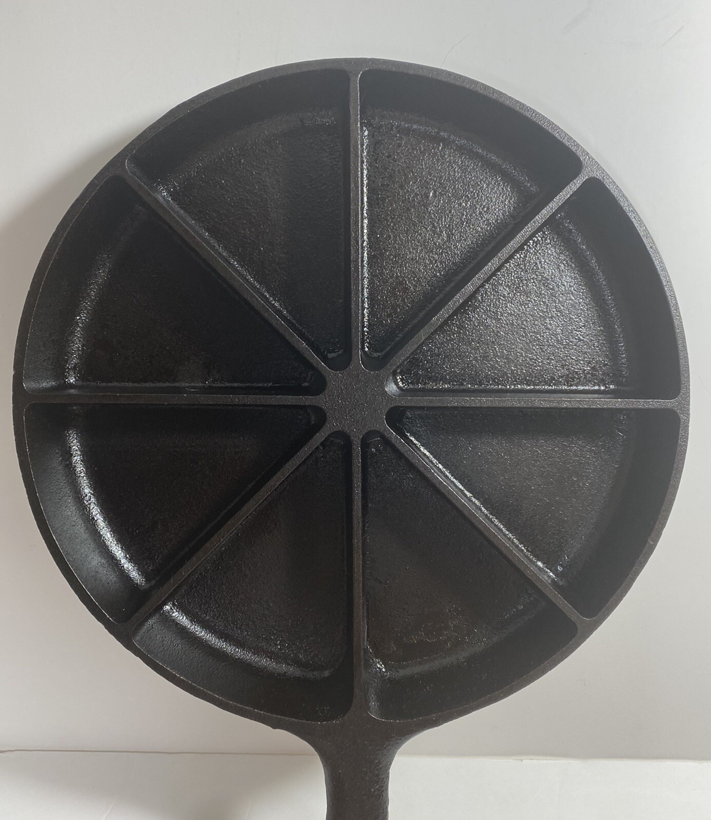Eight Section Cast Iron Cornbread Skillet 9 Inch | eBay