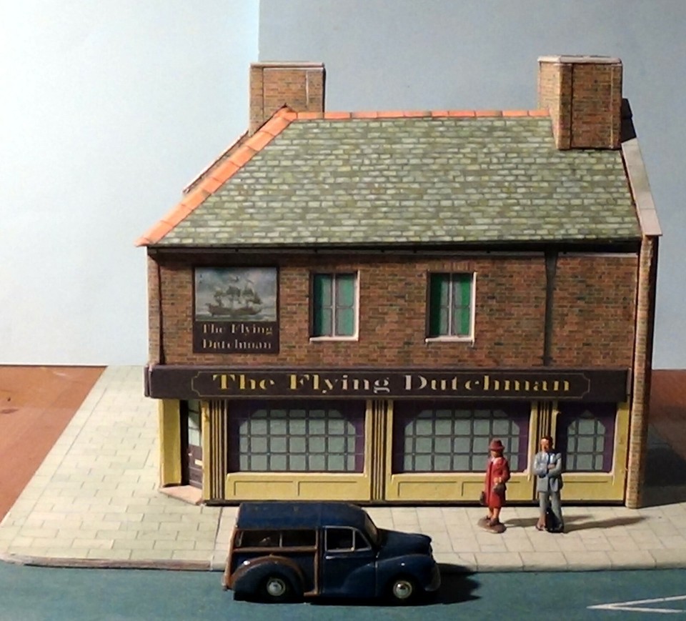 00 Gauge Corner Pub . Model railway building diorama ** ready made ...