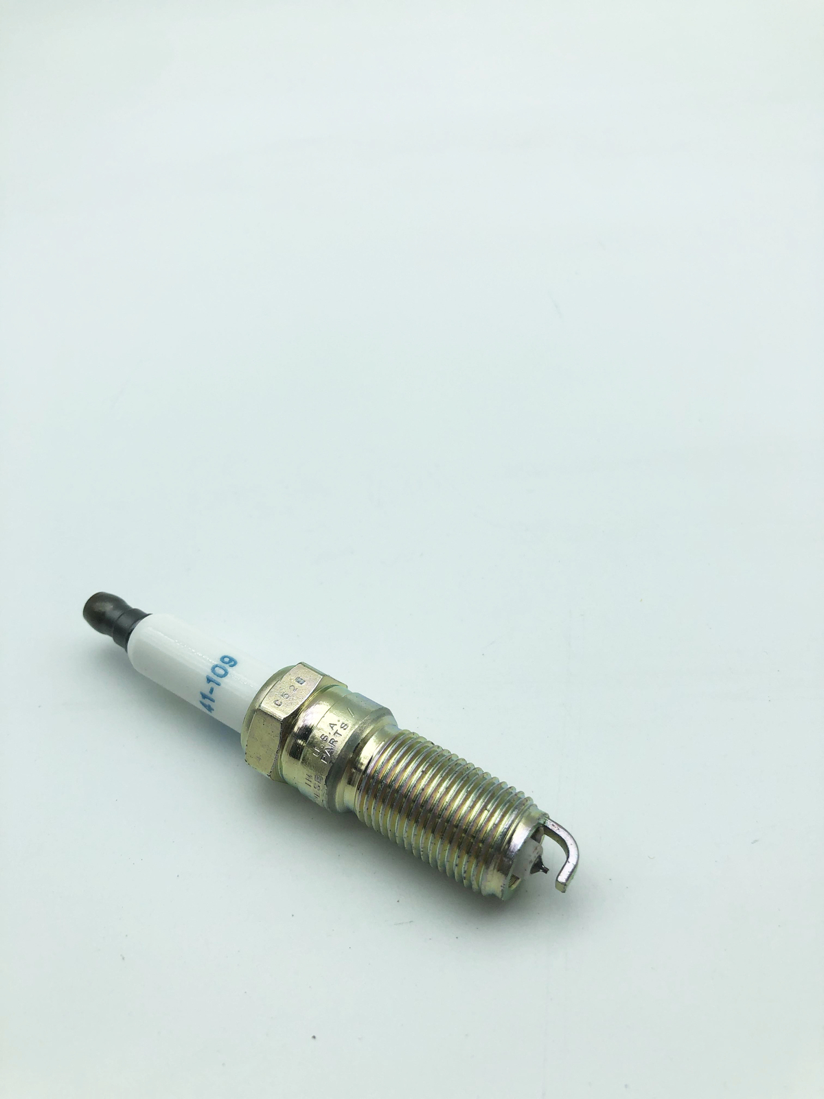 6x Genuine OEM 41-109 12622561 Spark Plugs For Chevrolet GMC Cadillac ...