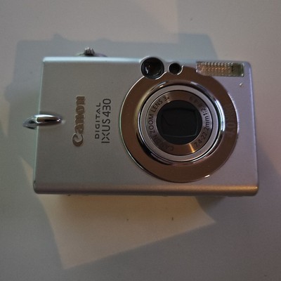 Digitalkamera Canon IXUS 430 Silber Displayfehler Rotstich Defekt ...