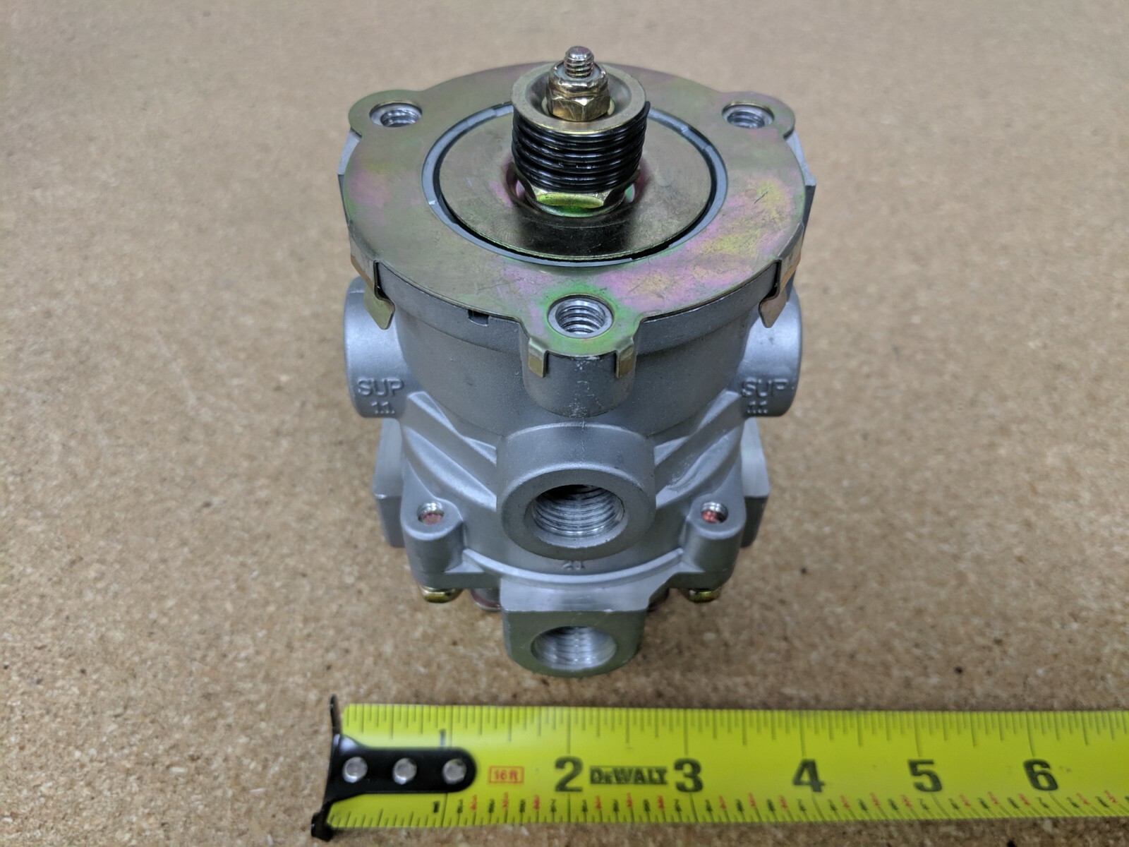 E6 Foot Brake Valve Excel # EM36300 Ref.# Bendix 286171 286516 ...