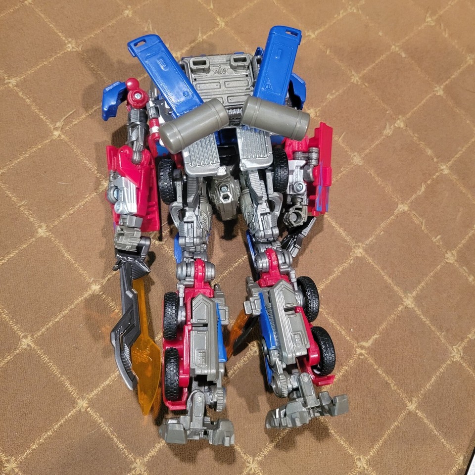 Transformers Studio Series #32 Voyager Optimus Prime Action Figure ...