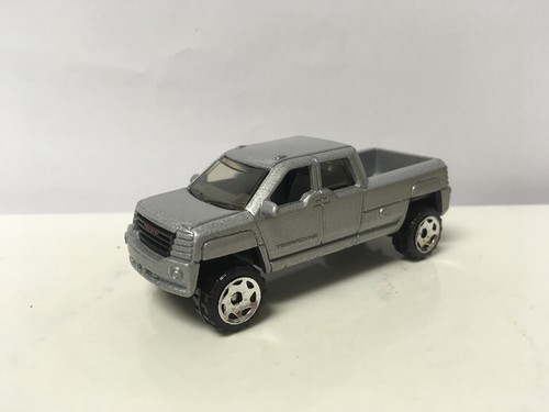 2000 00 GMC Terradyne Pickup Collectible 1/64 Scale Diecast Diorama ...