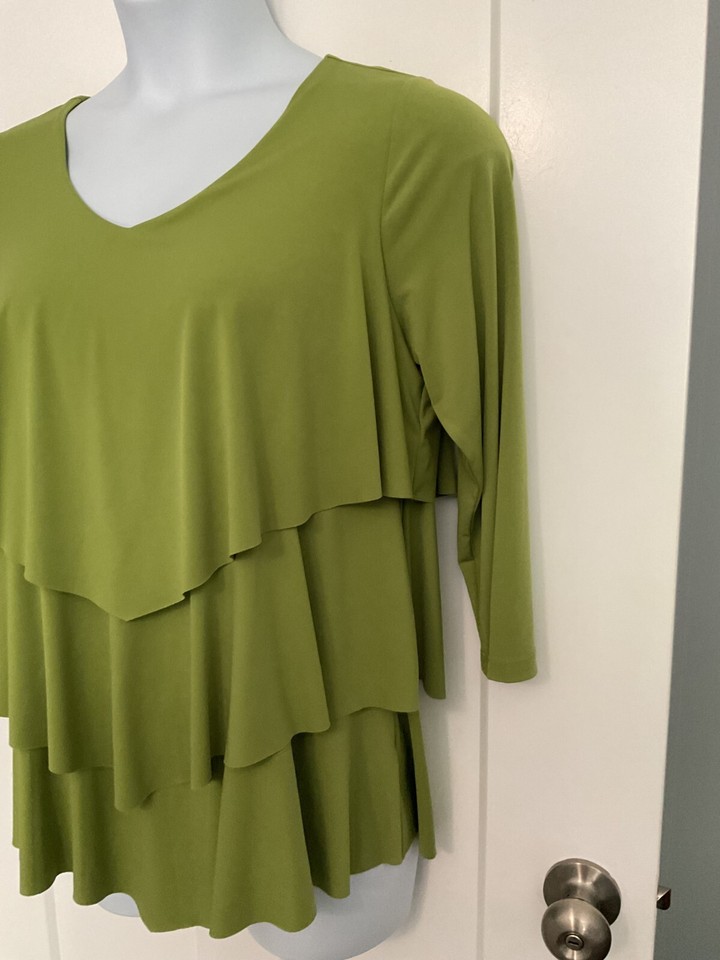 Susan Graver size M V-neck 3/4 length sleeves stretch top | eBay