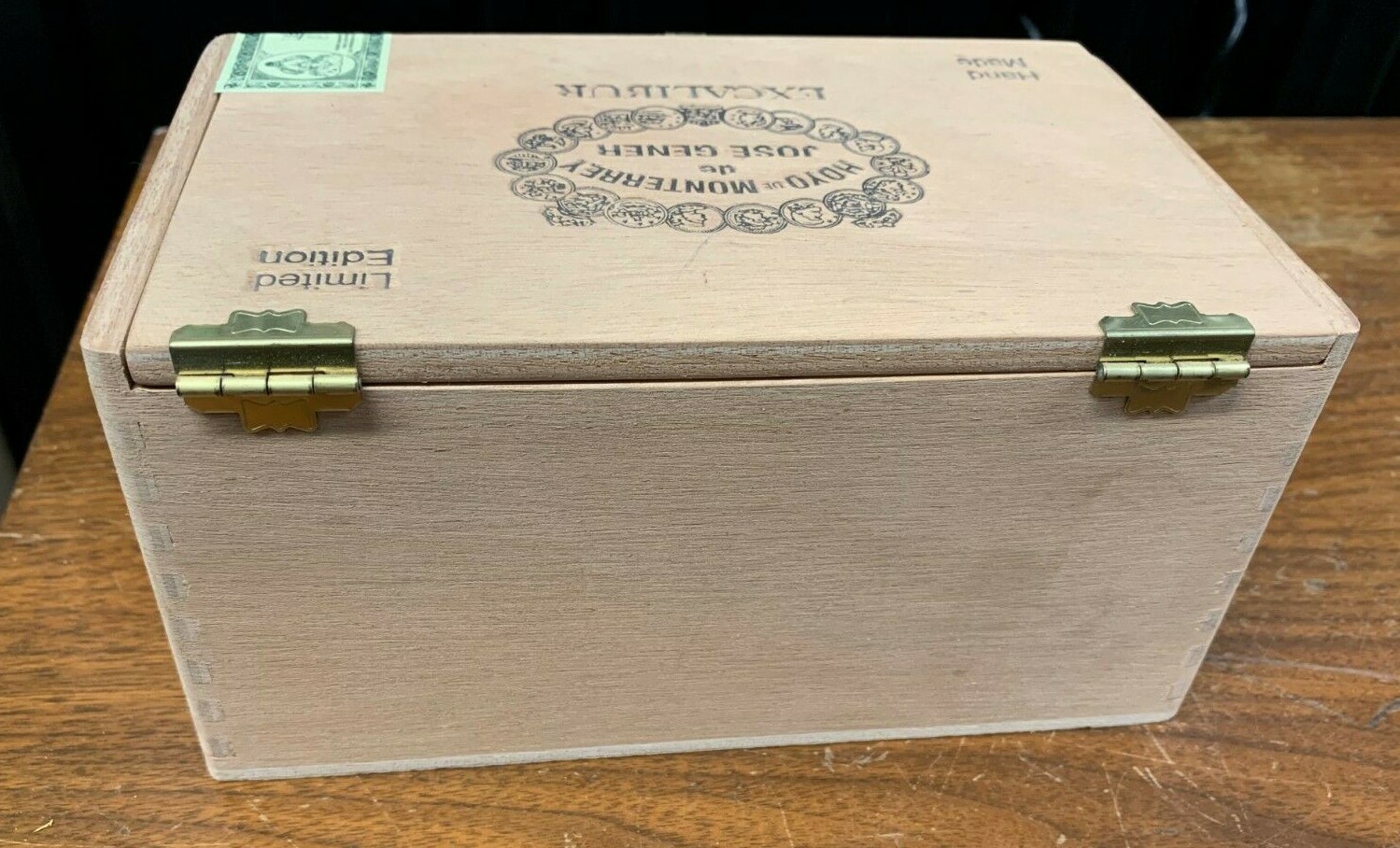 HOYO DE MONTERREY DE JOSE GENER EXCALIBUR Wood Cigar Box No.1 English ...