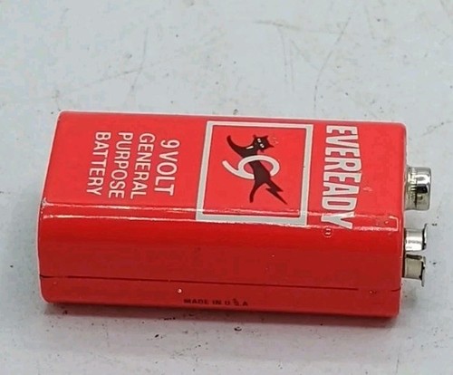 Vintage Eveready 9 Volt Transistor Battery for Display "The Cat with ...