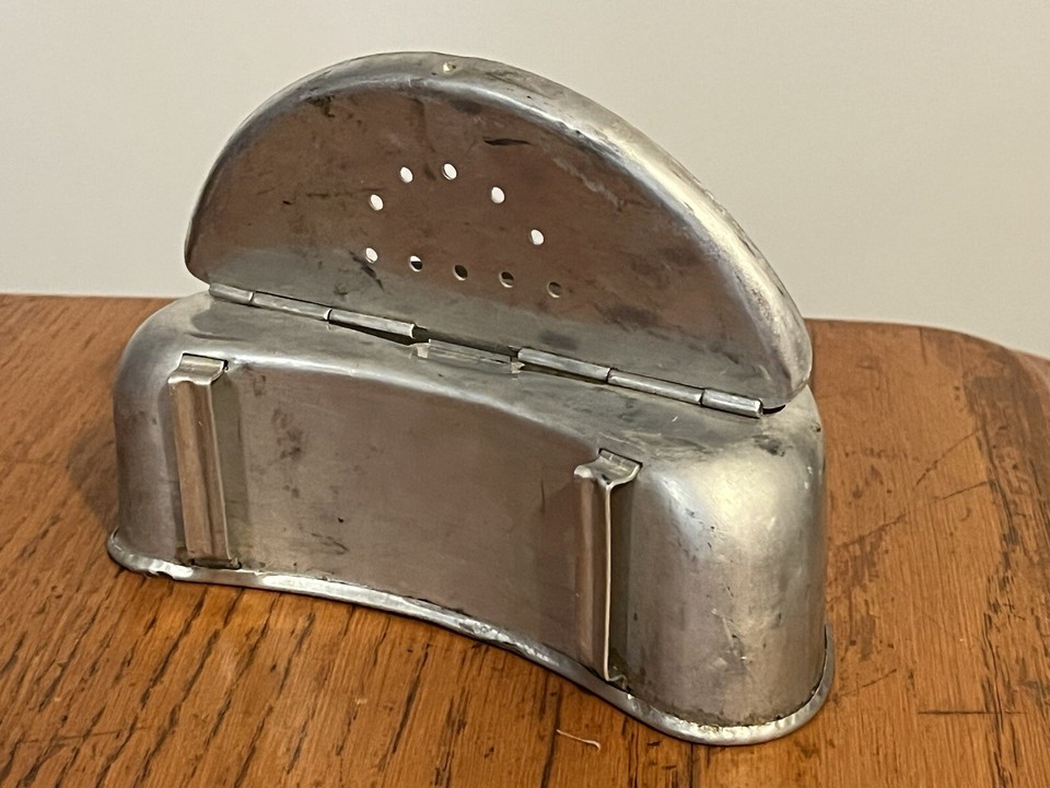 Vtg Fishing OLD PAL Aluminum Live Bait Worm Box Container w/ Belt Loops ...