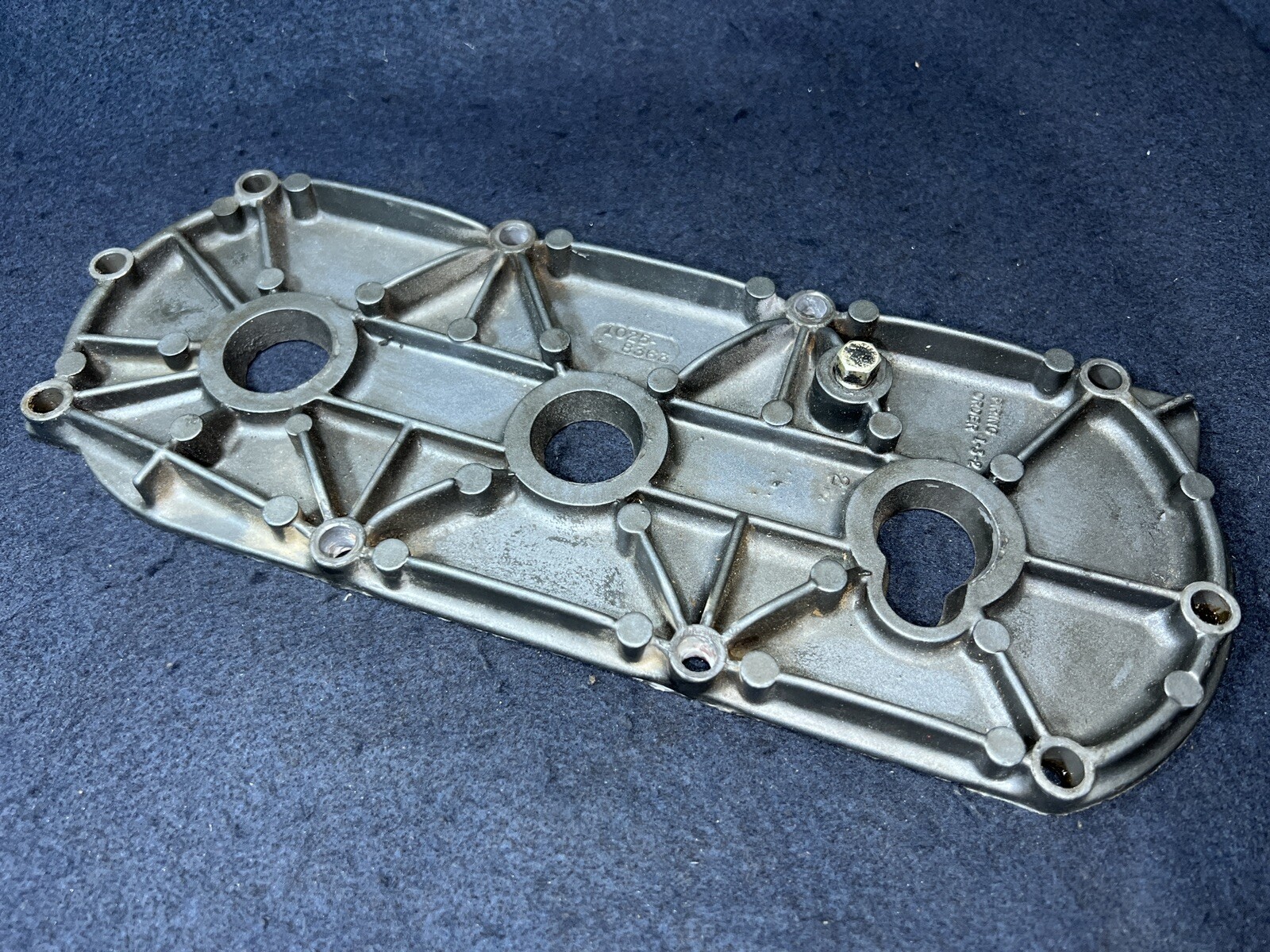 Mercury Mariner Outboard 50hp 2 Stroke 3 CYL Cylinder Block Cover 1025 ...