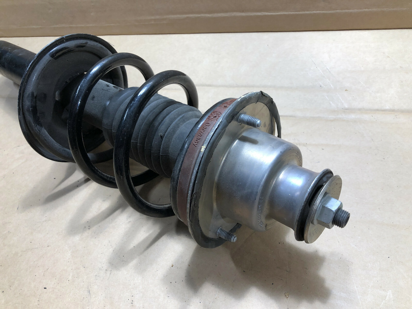 98733305116 Porsche 09-12 Cayman Boxster Complete Rear Strut Assembly ...