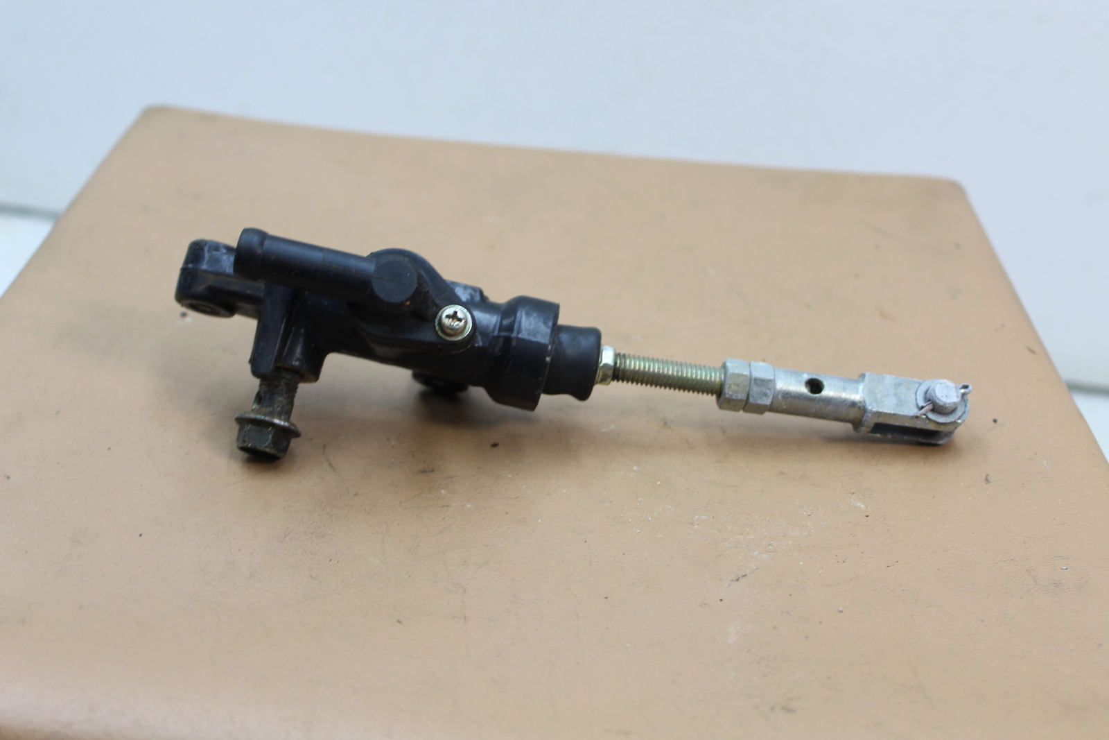 YAMAHA 1987 FZ700 85-88 FZ750 REAR BRAKE MASTER CYLINDER (TOB498A ...