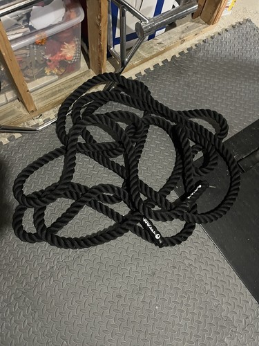 Titan Fitness 30 ft Length 1.5-in Conditioning Battle Rope for HIIT ...