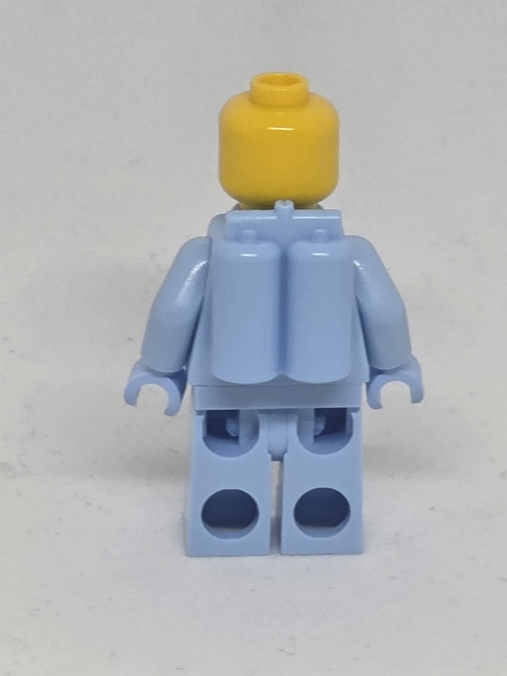 Lego Bright Light Blue Classic Spaceman Minifigure NEW official Lego ...