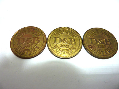 VINTAGE LOT OF 3 TOKEN DAVE & BUSTER 2007 RARE Retro Arcade Coin | eBay