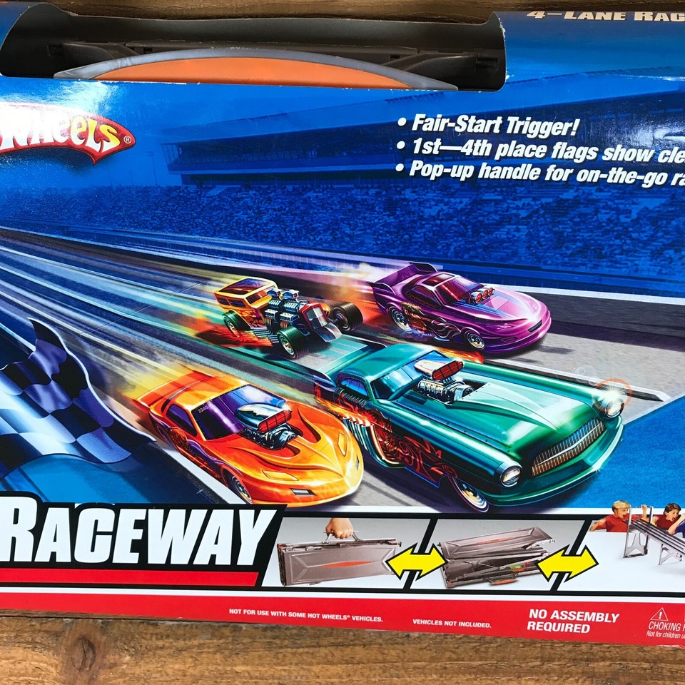 HOT WHEELS 4 LANE RACEWAY 6 FT. FOLDING PORTABLE RACE TRACK 2006 MATTEL ...