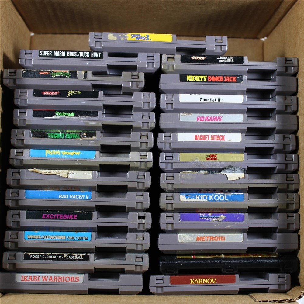 Discounted Nintendo NES Lot Of 25 Games - Silk Worm, Shadowgate, Ikari ...