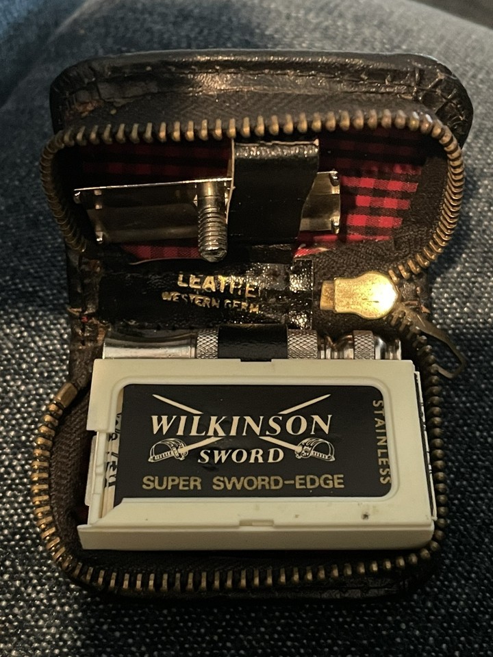 Vintage Gillette Mini Travel Razor In Zippered Real Leather Travel Case ...