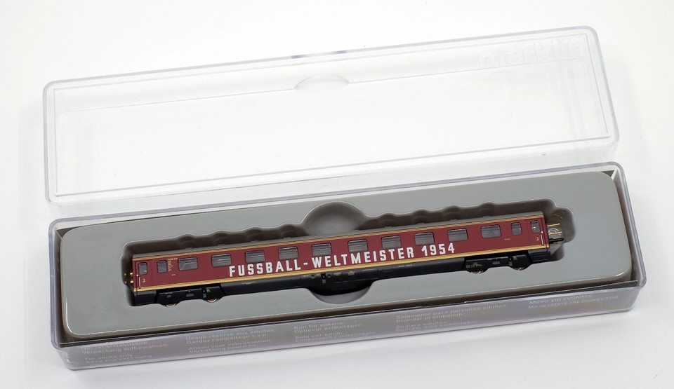 Marklin Z 88720 + 87720 FUSSBALL-WELTMEISTER 1954 Train Set Insider ...