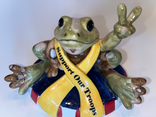 WESTLAND PEACE FROGS Frog FIGURINE Support Our Troops 4” 18804 Military ...
