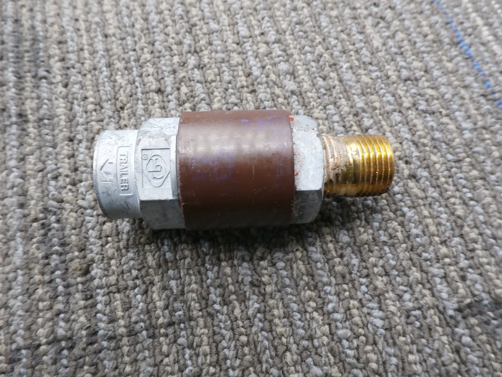 New Genuine Paccar 4000-4 Check Valve Tractor Side Fastbrake Kenworth ...