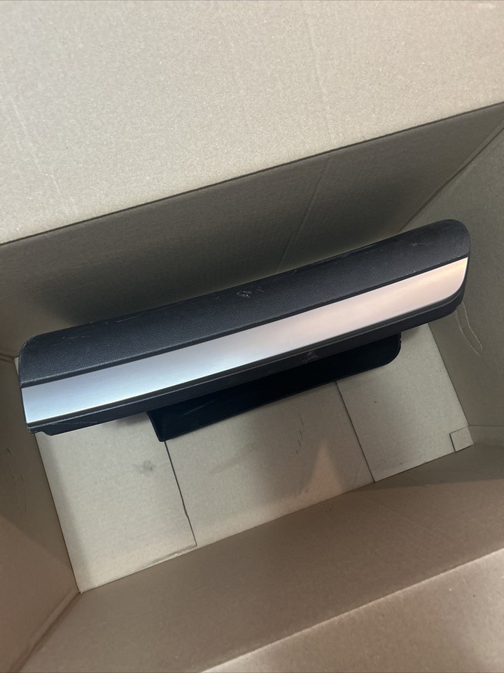 2011 2019 FORD EXPLORER GLOVE COMPARTMENT BOX BLACK *read tab* | eBay