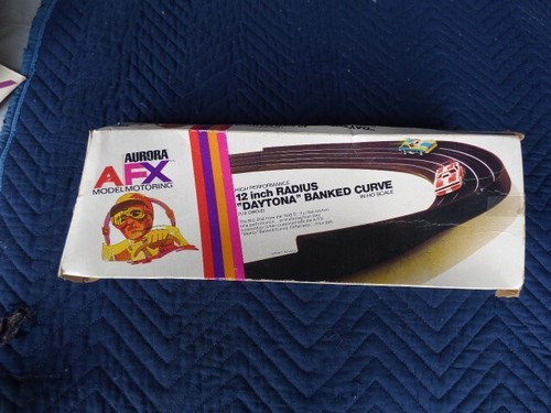 AFX AURORA 2545 12 INCH RADIUS DAYTONA BANKED CURVE TRACK HO SLOT CARS ...