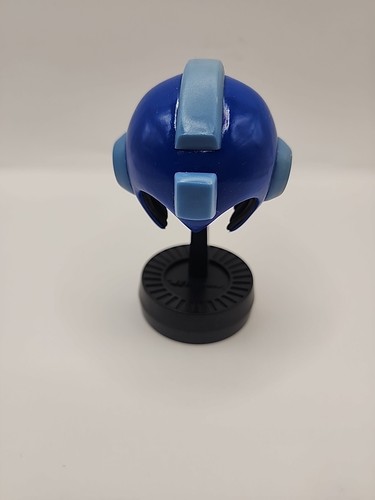 RED Mega Man Helmet Replica with stand by CAPCOM Loot Crate Exclusive ...