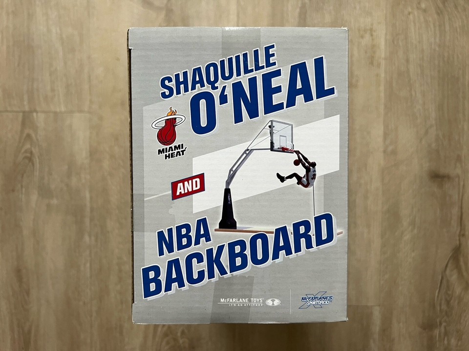 2005 McFARLANE SHAQ SHAQUILLE O'NEAL & NBA BACKBOARD Miami Heat NBA ...