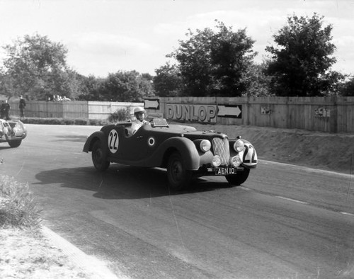Robert Lawrie Geoffrey Beetson, Robert Lawrie, Riley RMB 1950 Racing ...