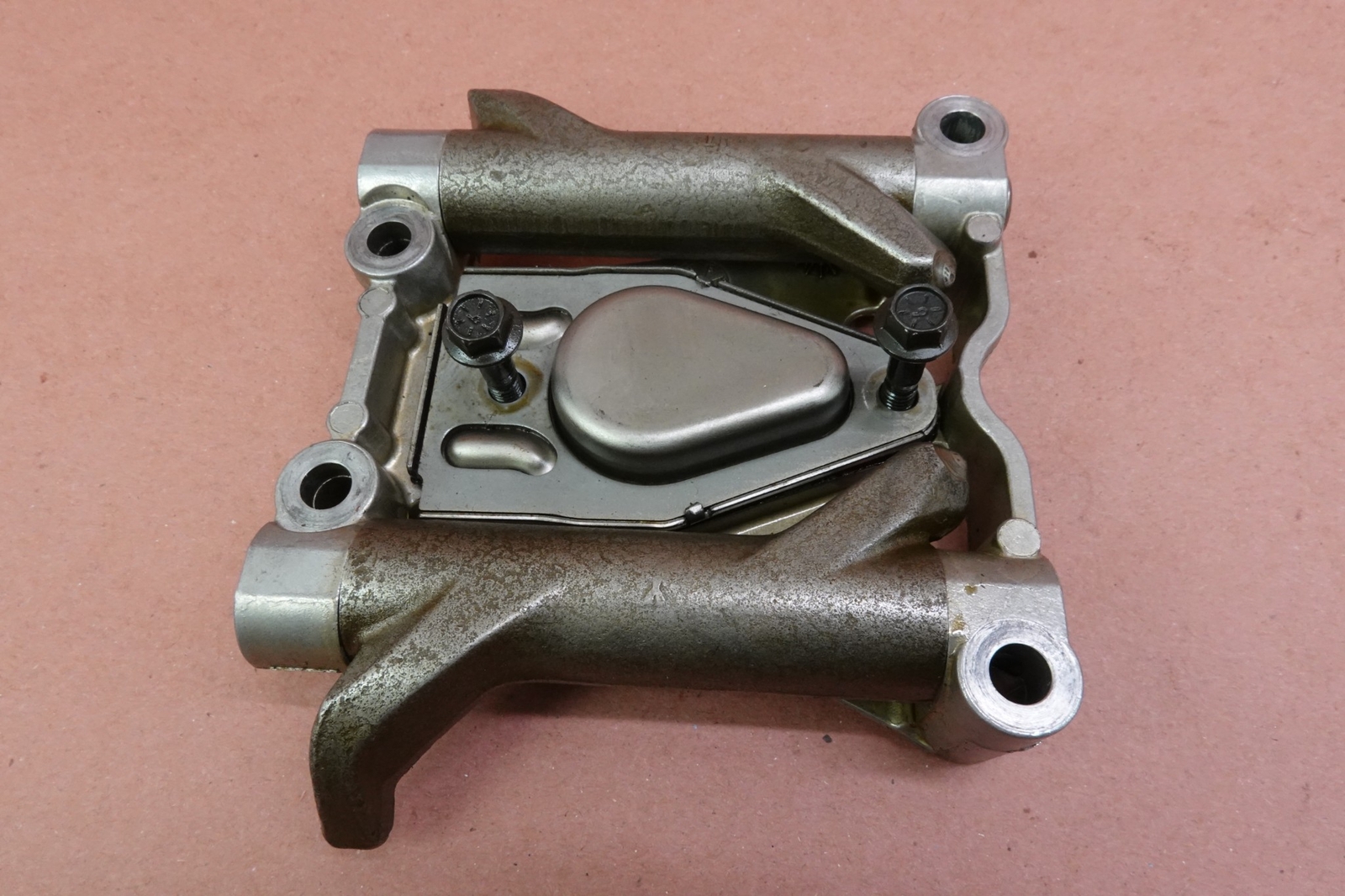 2007-2011 Harley Davidson Dyna Street Bob FXDBI Rocker Arm Support B | eBay