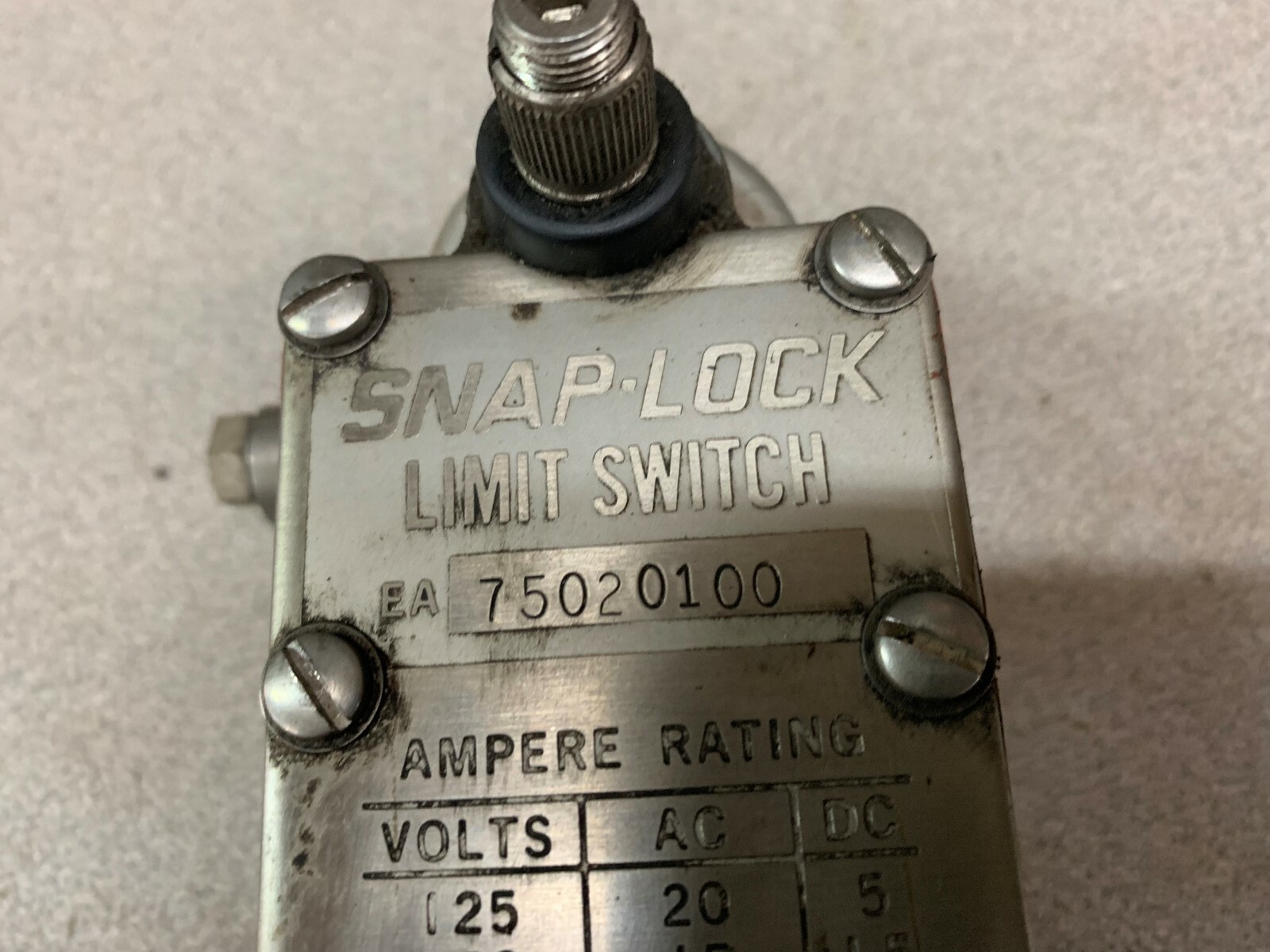 NEW NO BOX NAMCO SNAP-LOCK LIMIT SWITCH EA75020100 | eBay