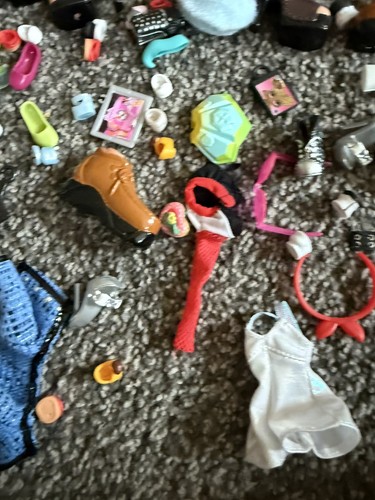 misc lots of accessories Maybe LOL Bratz Or Barbie (unsure Which) See Photos | eBay