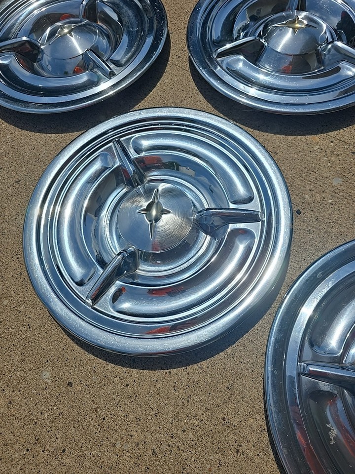 GM Oldsmobile 57 Fiesta Spinner Super 88 98 14" Wheel Covers Hubcaps ...