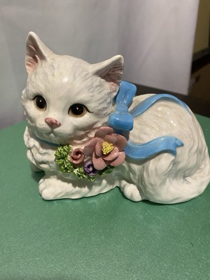 Vintage LEFTON Cat Figurine Persian White Kitten Flowers Blue Ribbon ...