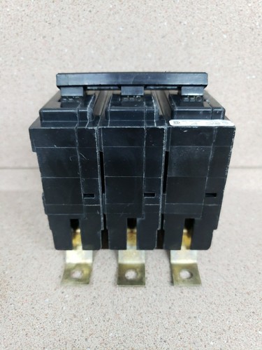 Eaton BAB3040H 40A 3P 240v Circuit Breaker | eBay