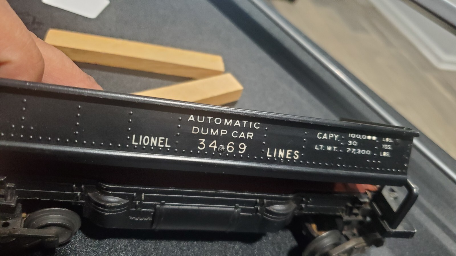 ORIGINAL LIONEL 3469 AUTOMATIC DUMPING ORE CAR ~POSTWAR~VERY CLEAN | eBay