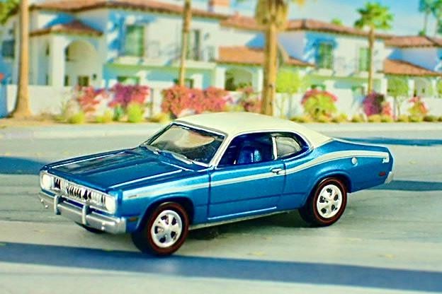 MOPAR 1971 Plymouth 340 V8 Duster Muscle Car 1/64 Scale Limited Edition ...