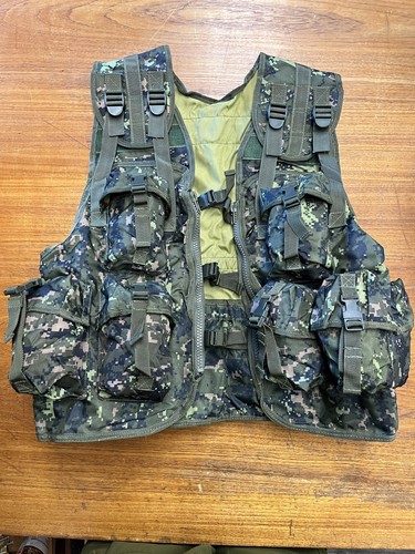 Canadian Army CADPAT Style Tactical Vest Carrier Airsoft Paintball ...