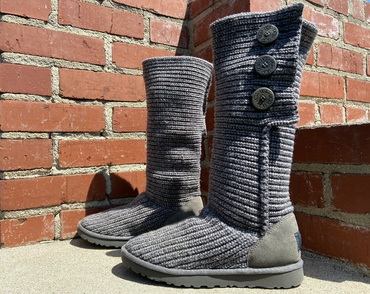 Grey Cardy Uggs