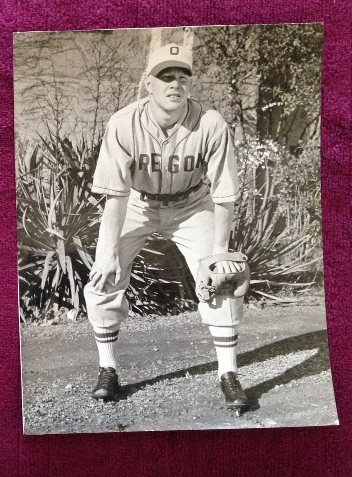 UNIVERSITY OF OREGON: (2) 1946 BASEBALL PLAYER PHOTOS: RANNY SMITH, DON ...