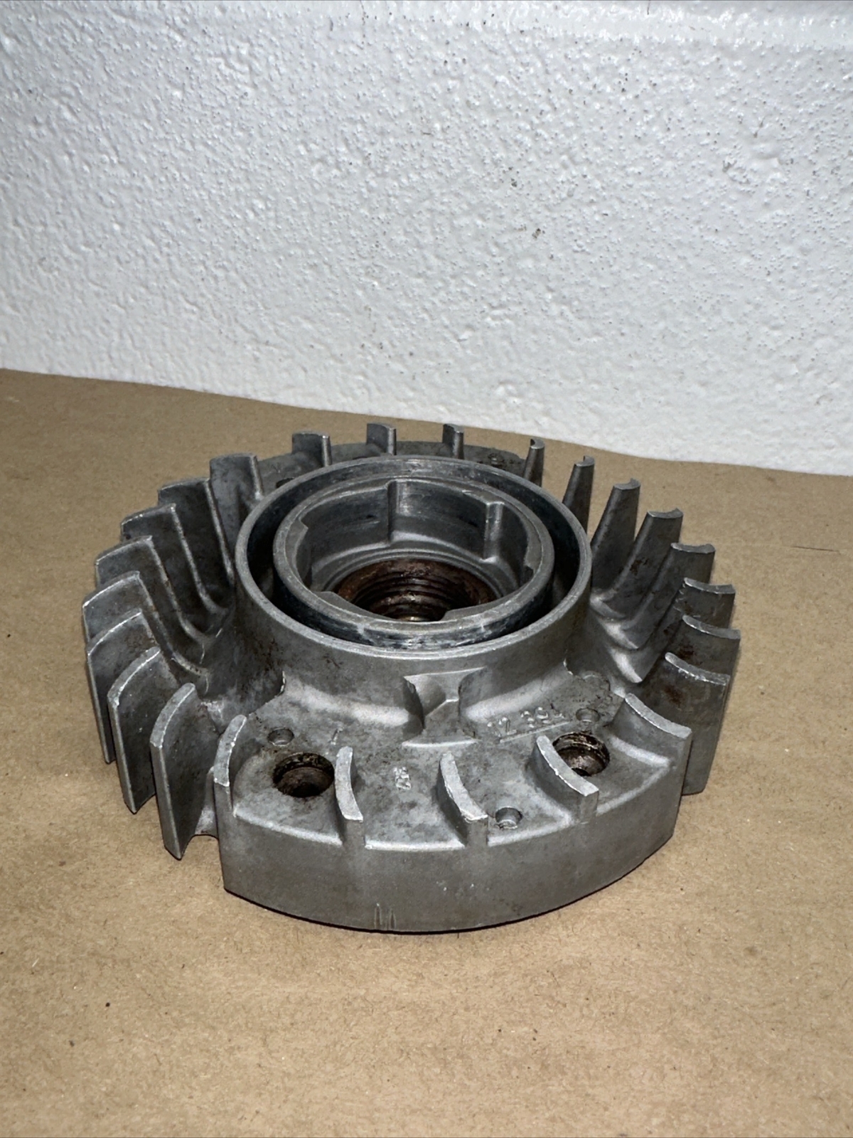Stihl 024 Super Chainsaw Flywheel Assembly 1121 400 1200 OEM 3 | eBay