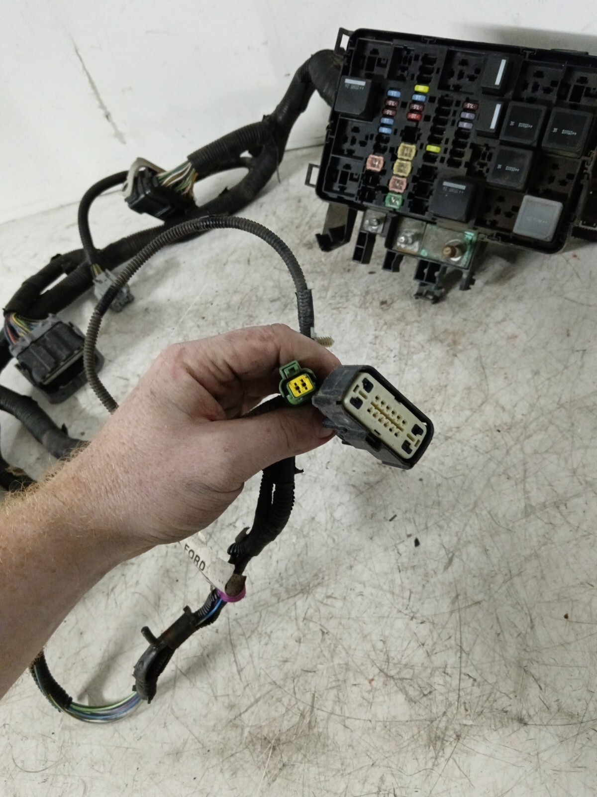Ford Transit Mk8 - Fuse Box Loom Wiring Harness (14-On) BK3T-9K499-FBC ...